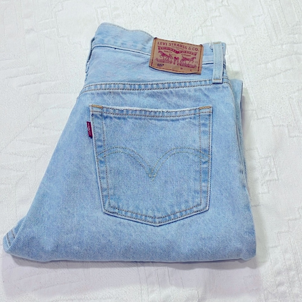 Mens Levi’s 501 Jeans The Original Button Fly Straigh… - Gem